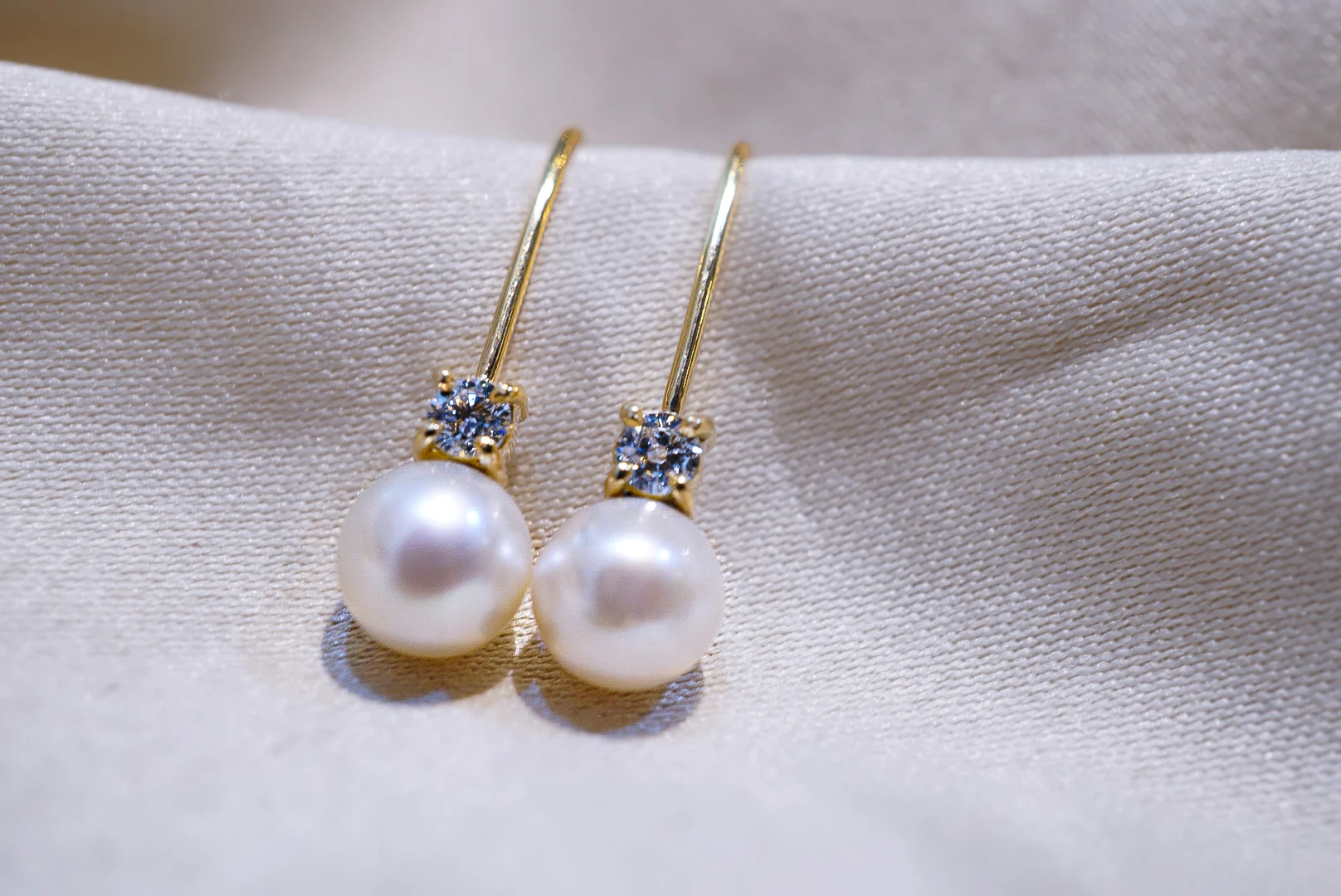 Diamond Dewdrop Pearl Earrings - Ceylon Artisans