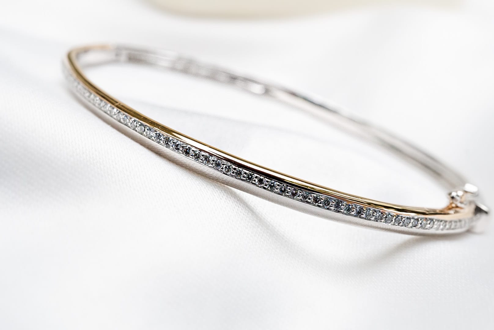 Eternity Single-line Diamond Bangle - Ceylon Artisans