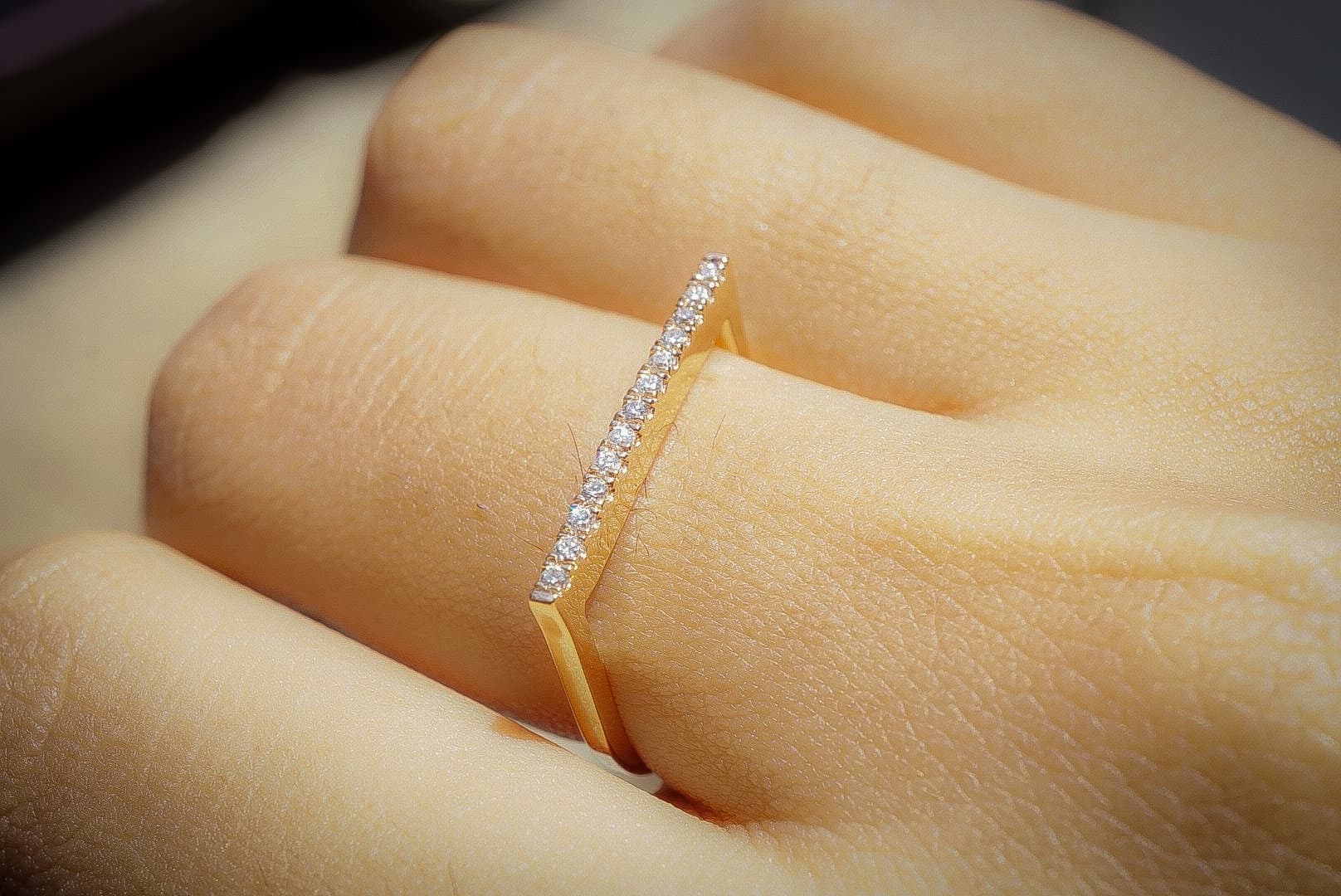 Lumière Arch Ring - Ceylon Artisans